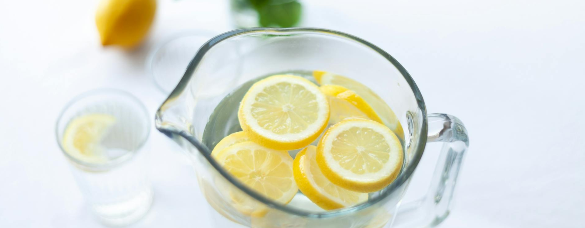 How Much Water Should You Drink with Creatine? | NutrafitUK